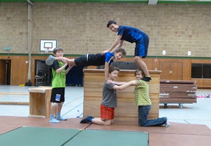Akrobatik-AG – Gymnasium Johanneum Lüneburg