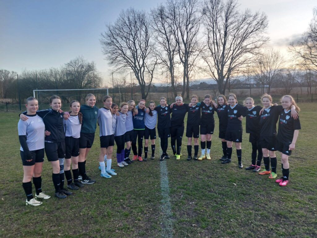 Abendsonne, Einsatz & Teamgeist – Erfolgreicher Testspielauftakt der WK ...