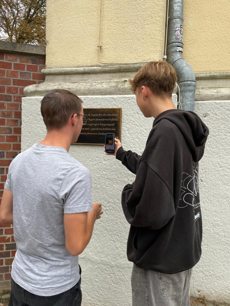 Vorbereitung auf das Bundesfinale: Extratraining mit Meisterspieler ...